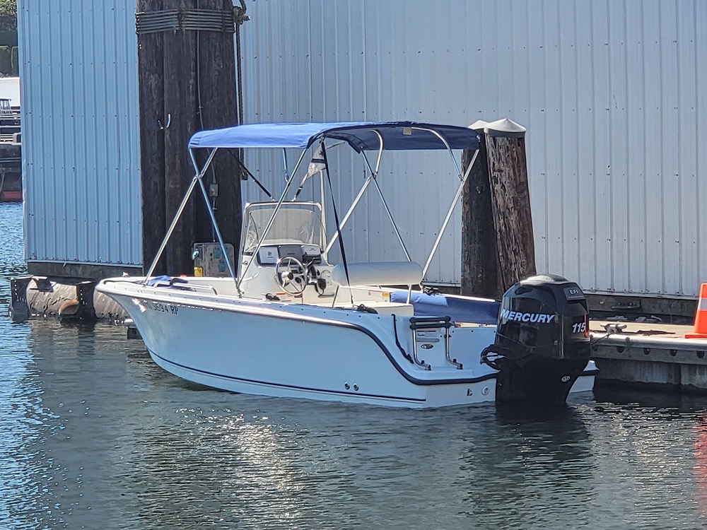 17' Trophy 1703 Center Console - WAYPOINT MARINE GROUP